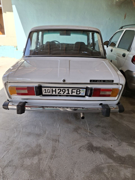 Vaz 2106 srochna sotiladi. Metan gazi bor. Holati yaxshi. Audio system