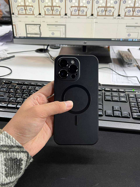 Iphone 14 pro max metal chexol