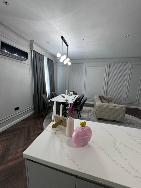 4/4/8 Паркентский, Новостройка 135 м2