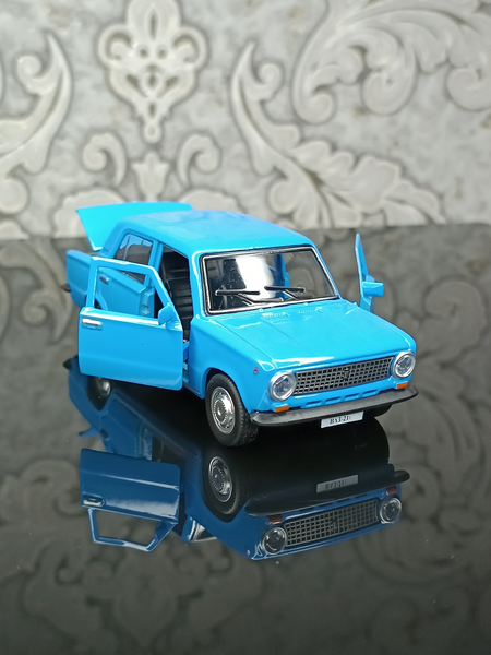 Модель ВАЗ 21 011 игрушка