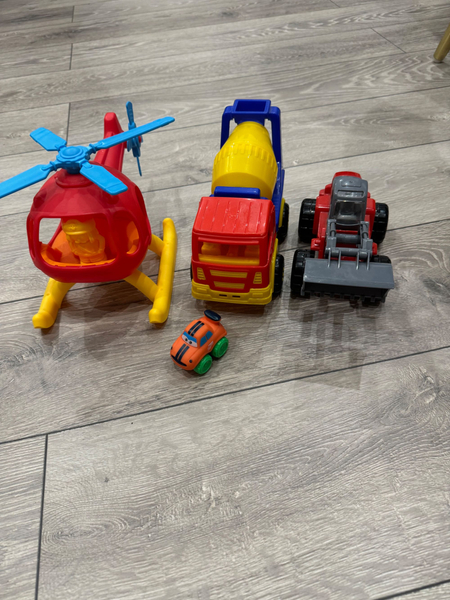 Игрушки для мальчика
