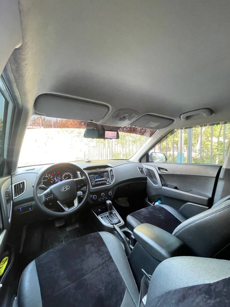 Hyundai Creta 60000ming yurgan xalol orqa qapotida petnosi bor