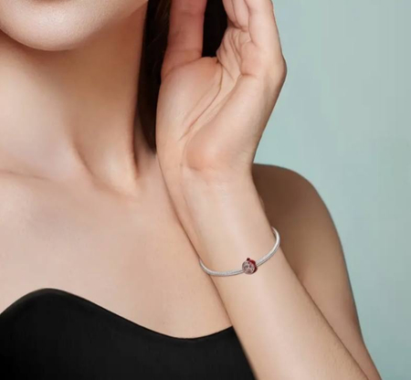 Продаются Шармы на браслет Pandora серебро 925S проба