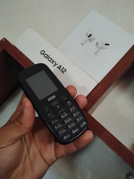 Inoi 100 knobkali telefon