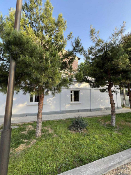 Дом ул.Уста Ширин Малика 5-комн 130 м² 2-сотки 2 кухни 2 с/у въезд