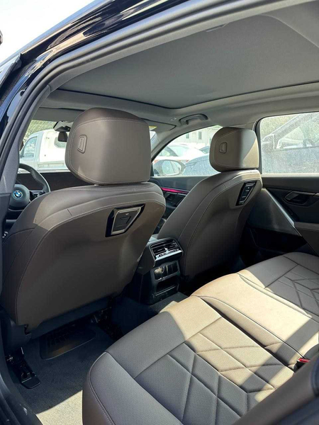 BMW i5 eDrive 35L 2024 sotuvda tayyor kredit ham mavjud shot spravka