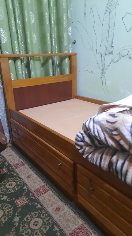 Срочно продам кровати