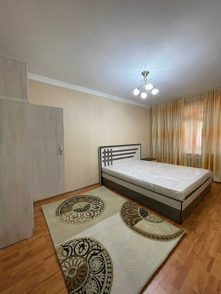 Продажа ЦУМ Центр города 4/4/4 (Сардор)
