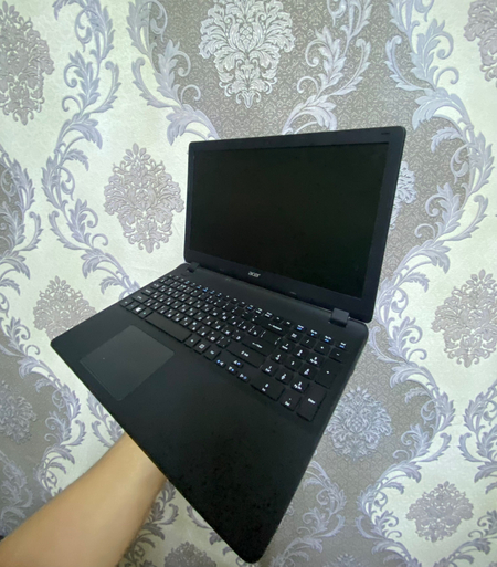Noutbuk acer extensa 2519