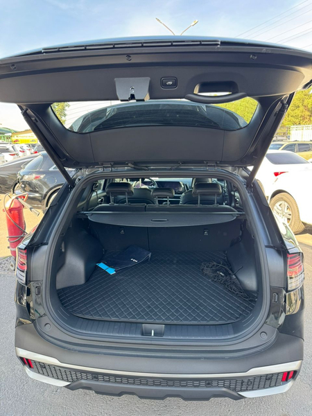 Kia Sportage Premium 2023 
(Без люка)