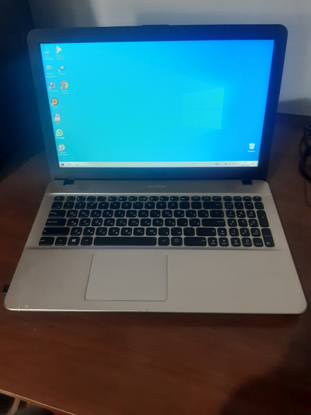 Asus core i3 6006 4/1tb