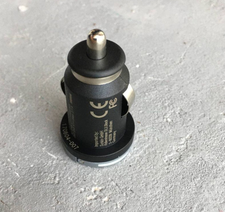 Зарядно устройство BMW на 2 usb