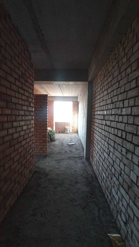 Продается 2х комнатная .Кирпич Новостройка (м999)