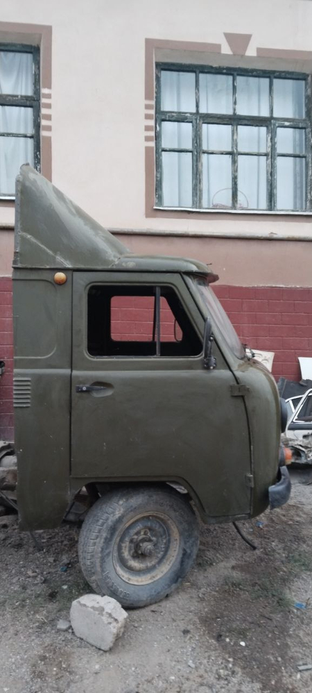 UAZ kabina sotiladi