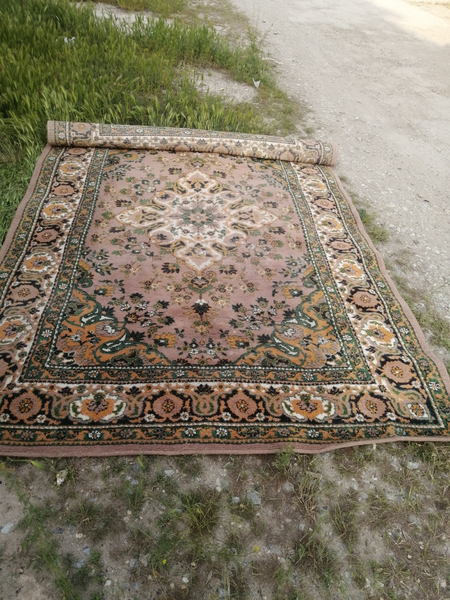 Ковры хивинские продам недорого  3×2.,4×3.,,3×5,, 3×2