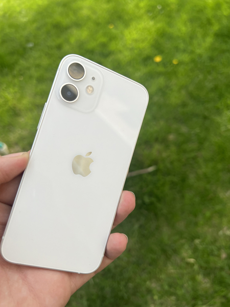 Iphone 12 mini, в хорошем состоянии