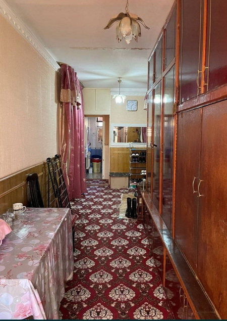 Қибрай сентрда жойлашган квартира сотилади