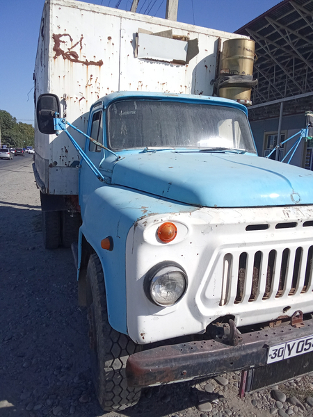 Gaz 53 yuk mashina