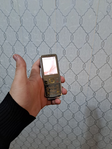 Nokia 6700lar classic