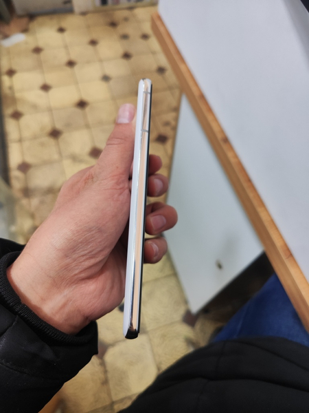 Samsung S21. 5G. Xolati nok