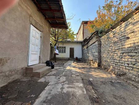 Продается участок в Мирабадском районе, 2,3 соток, фасад: 5 метров