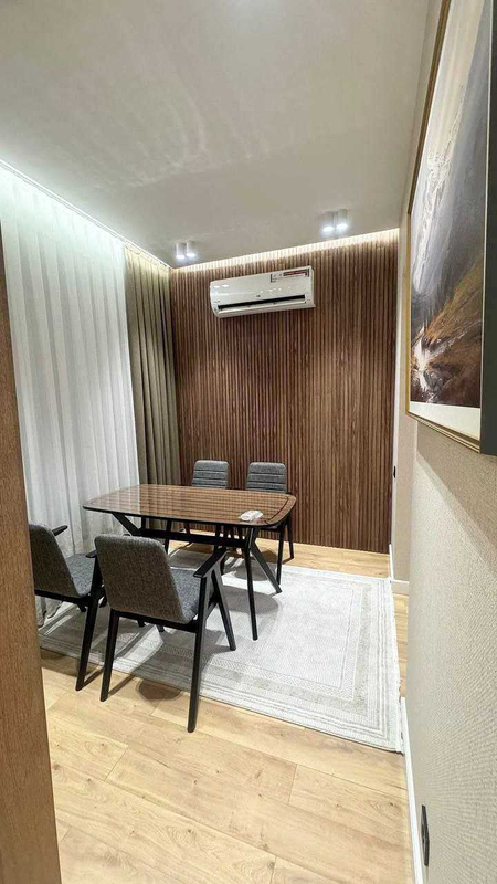 АРЕНДА 2х комнатная. ОЙБЕК круг, GRAND Mir Hotel
