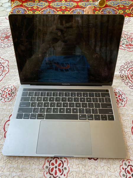 Macbook pro apple