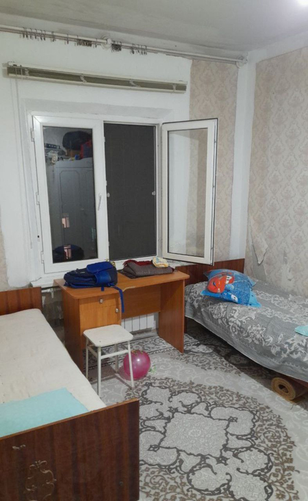 Продаётся 3 комнатная квартира на массиве Карасу 6.