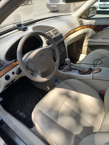 Мерседес бенц W211