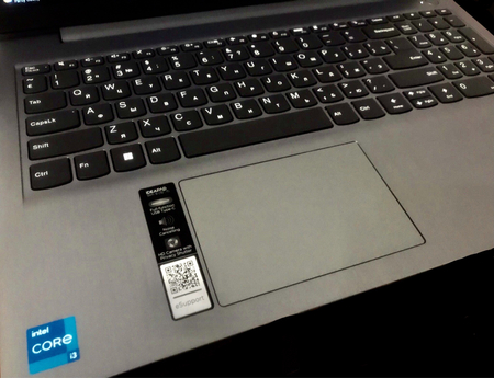 Lenovo IdeaPad 3 15IAU7, ИДЕАЛЬНОЕ СОСТОЯНИЕ коробка и документы