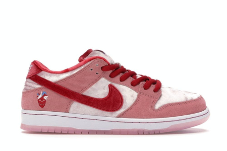 Nike Strange Love