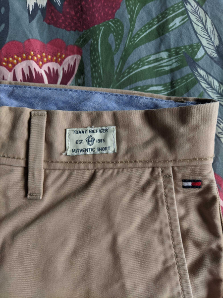 Шорты Tommy Hilfiger 30 размер