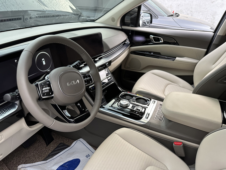 Kia Karnival Hi Limousine 2023