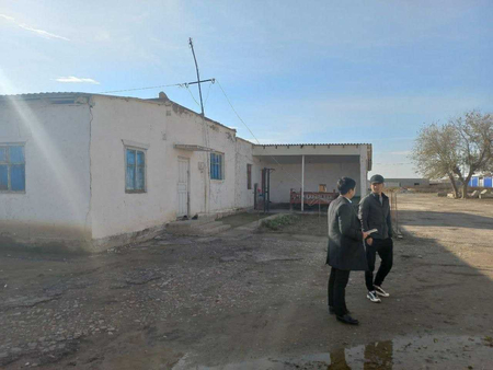 Sardoba tumanida omborxona sotiladi
