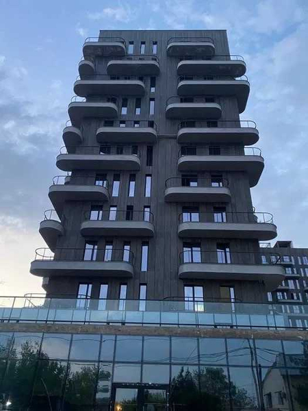 ЖК Parkwood 1 комнатная коробка 38м2 на Нукусской улице возде РФ посол