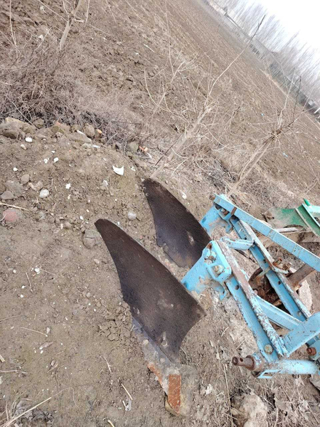 Мини трактор сотилади