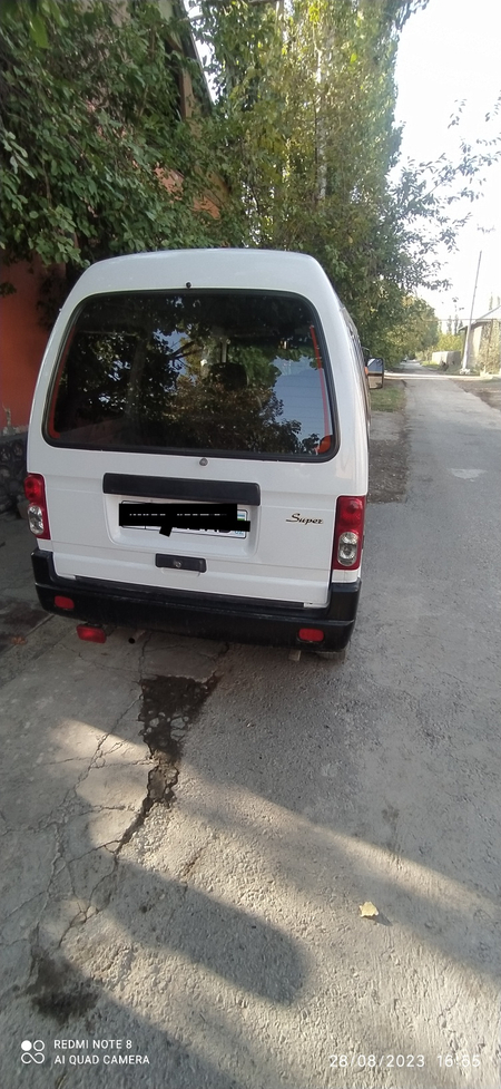 Avtomashina sotiladi yilli 2016 bosgan yoli 265000km yoqilgi gaz,benzi