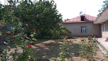 Продаётся дом, 9,7 соток,кибрай ок-ковок, Дархан махалла
