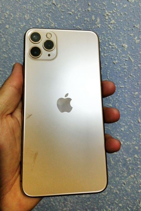 Iphone 11 pro max sotiladi obmen 11 ga