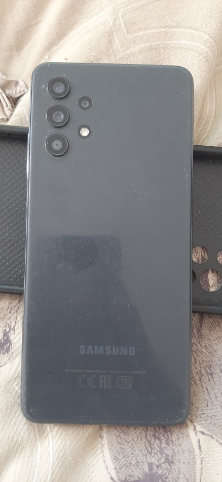 Samsung A 32 sotladi