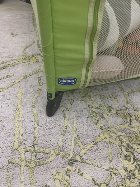Продам манеж CHICCO бу