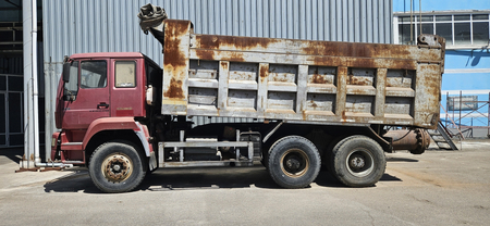 Howo sinotruk продается