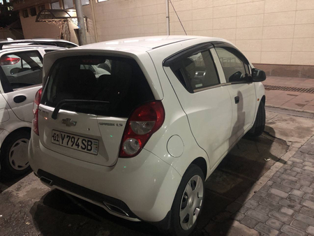Chevrolet spark  sotiladi 2010 yil