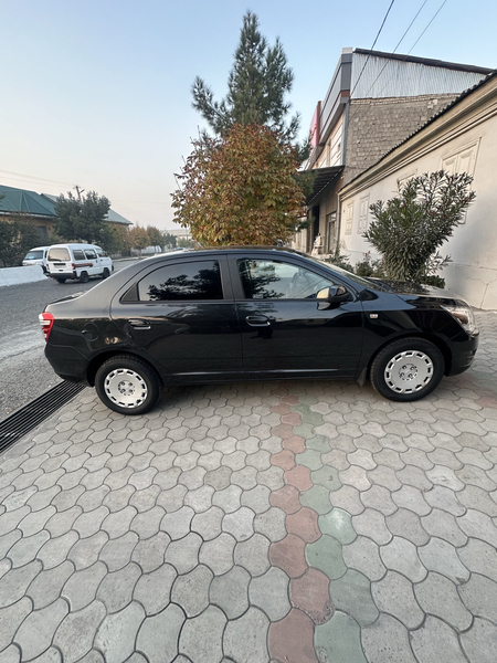 Chevrolet Cobalt 3-pozitsia