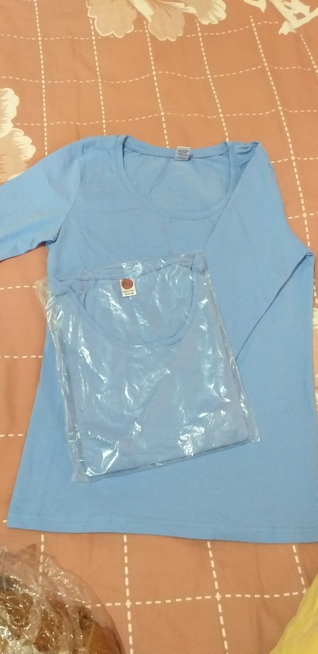 Женская кофта. НОВАЯ 25 тыс.сум