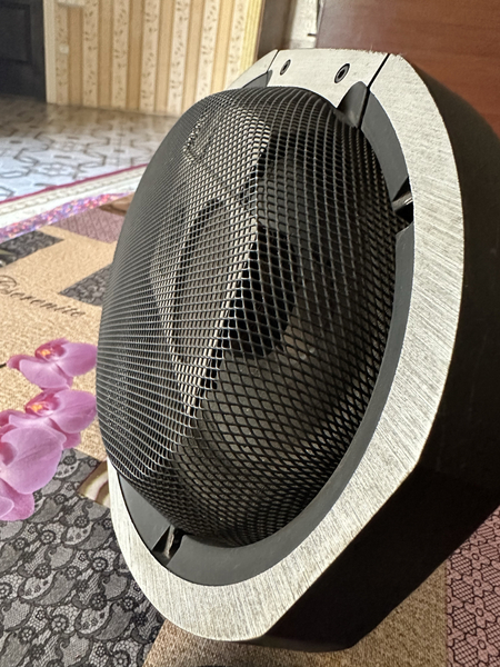 JBL динамик made in usa сотилади нархи 400 доллар