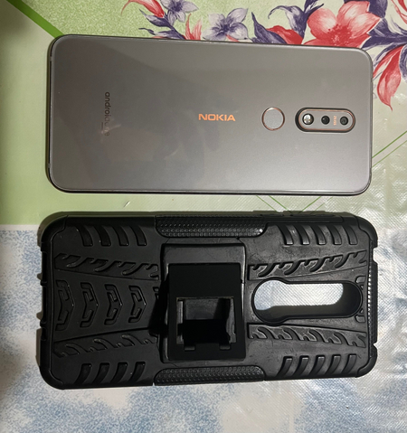 Продается Nokia 7.1, с чехлом, состояние хорошее