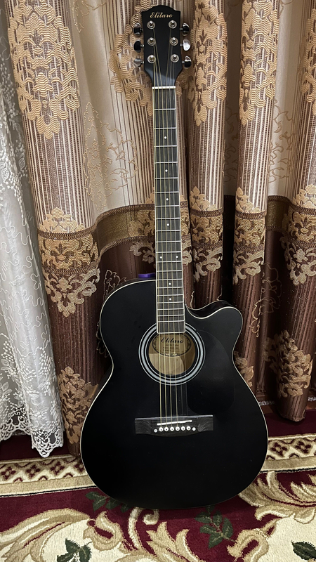 Gitara akkustika 38  rangi qora matviy  hali yangi narxini kelishamz