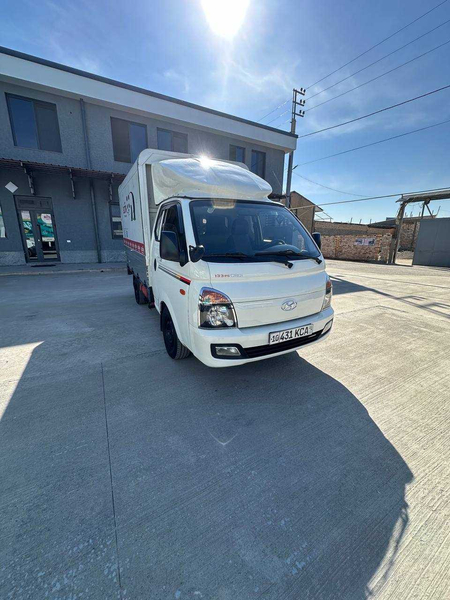 Hyundai porter 2015 й йил, 192 000 км юрган. Нархи 13 500$.