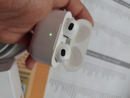 Airpods     Аирподс